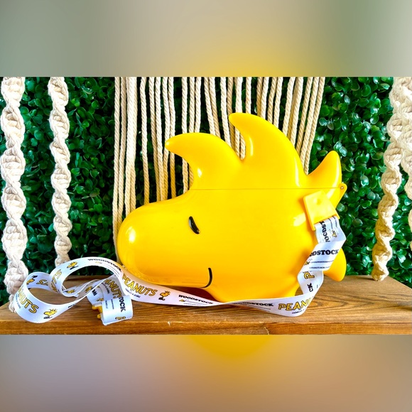Peanuts | Toys | 224 Knotts Berry Farm Peanuts Snoopy Woodstock ...